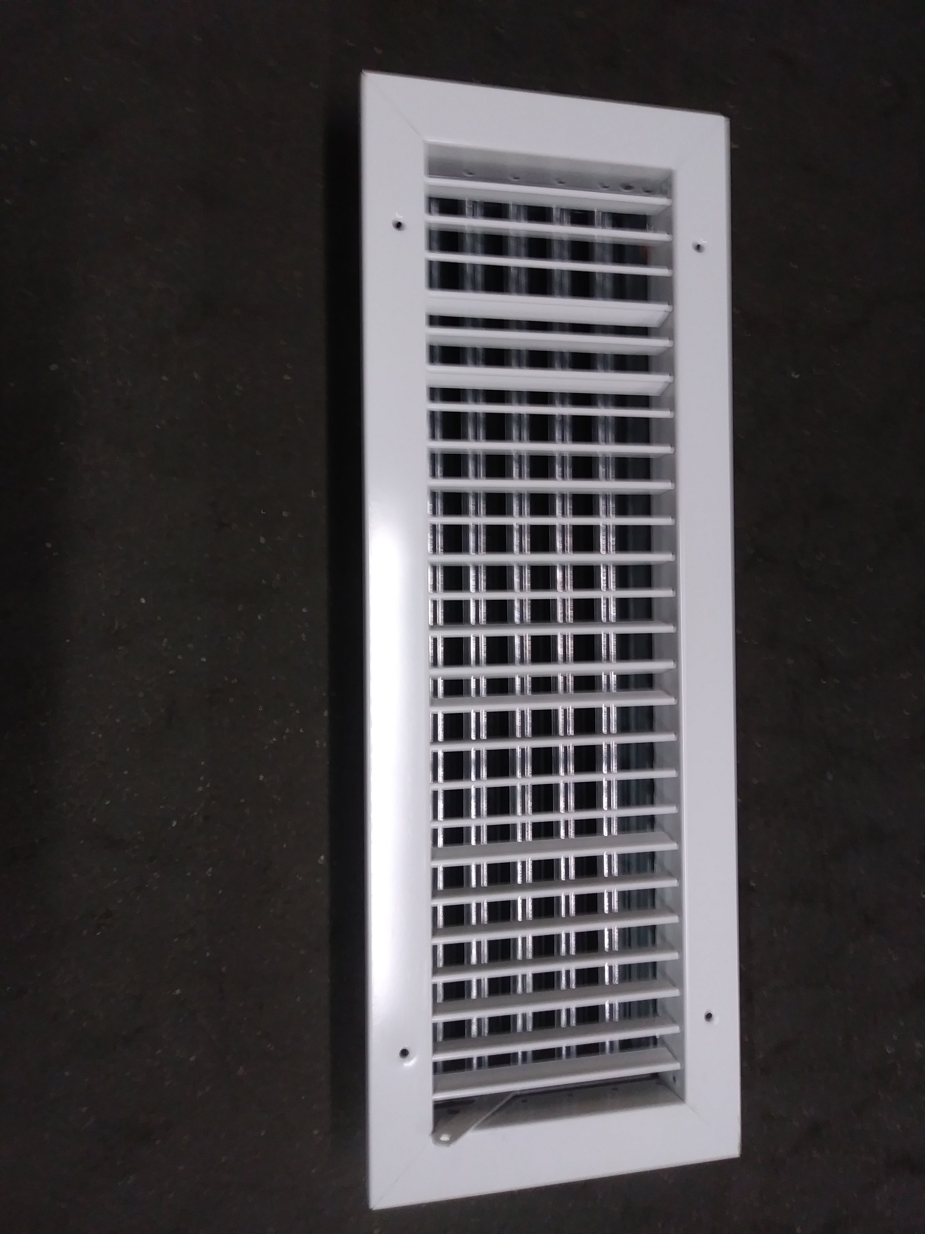 20" X 6" Steel/White Ventilation Register w/Damper – Surplus City