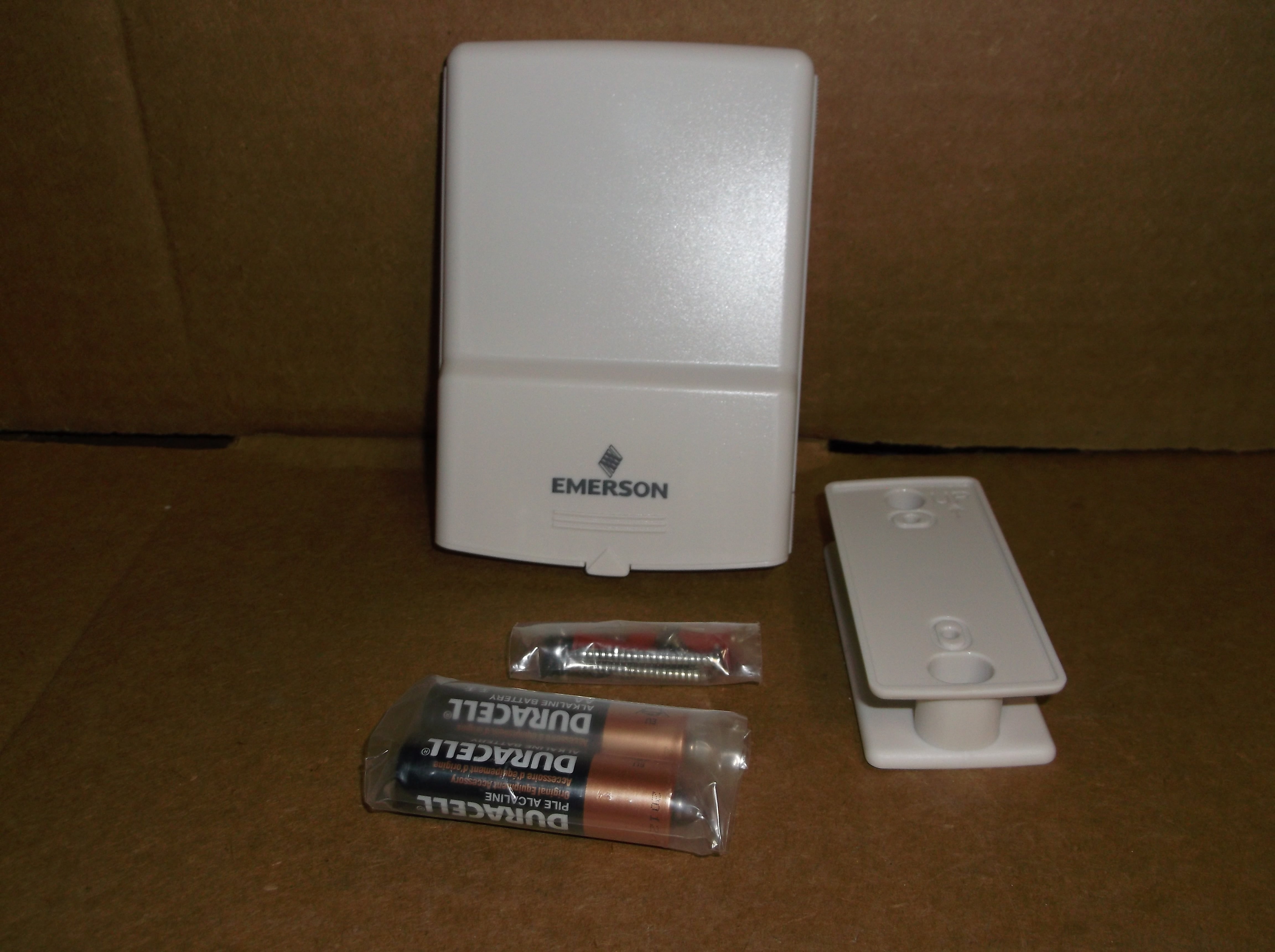 WIRELESS REMOTE INDOOR OR OUTDOOR TEMPERATURE SENSOR – Surplus City