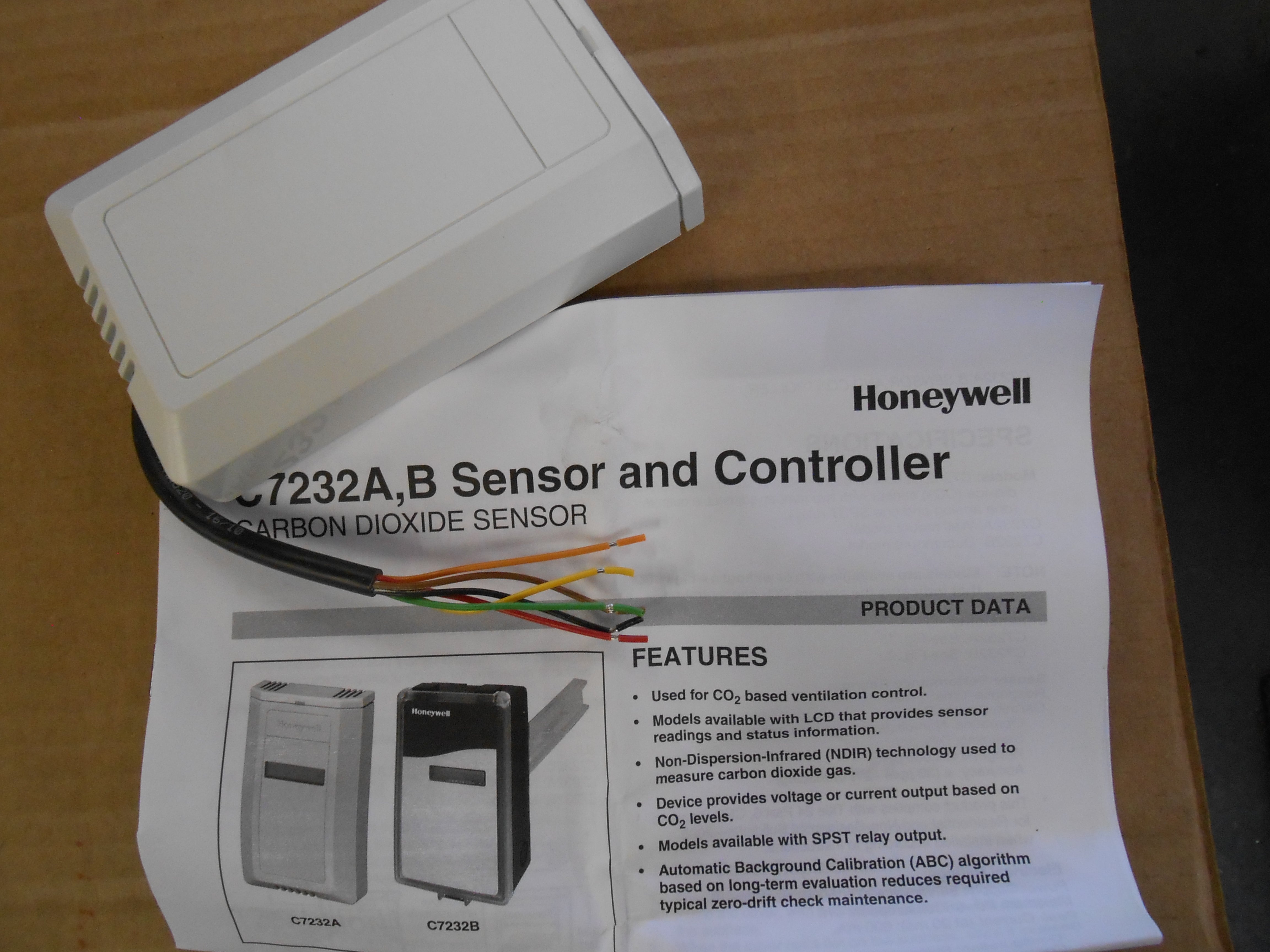 CO2 SENSOR/ CONTROLLER 24 VOLT – Surplus City