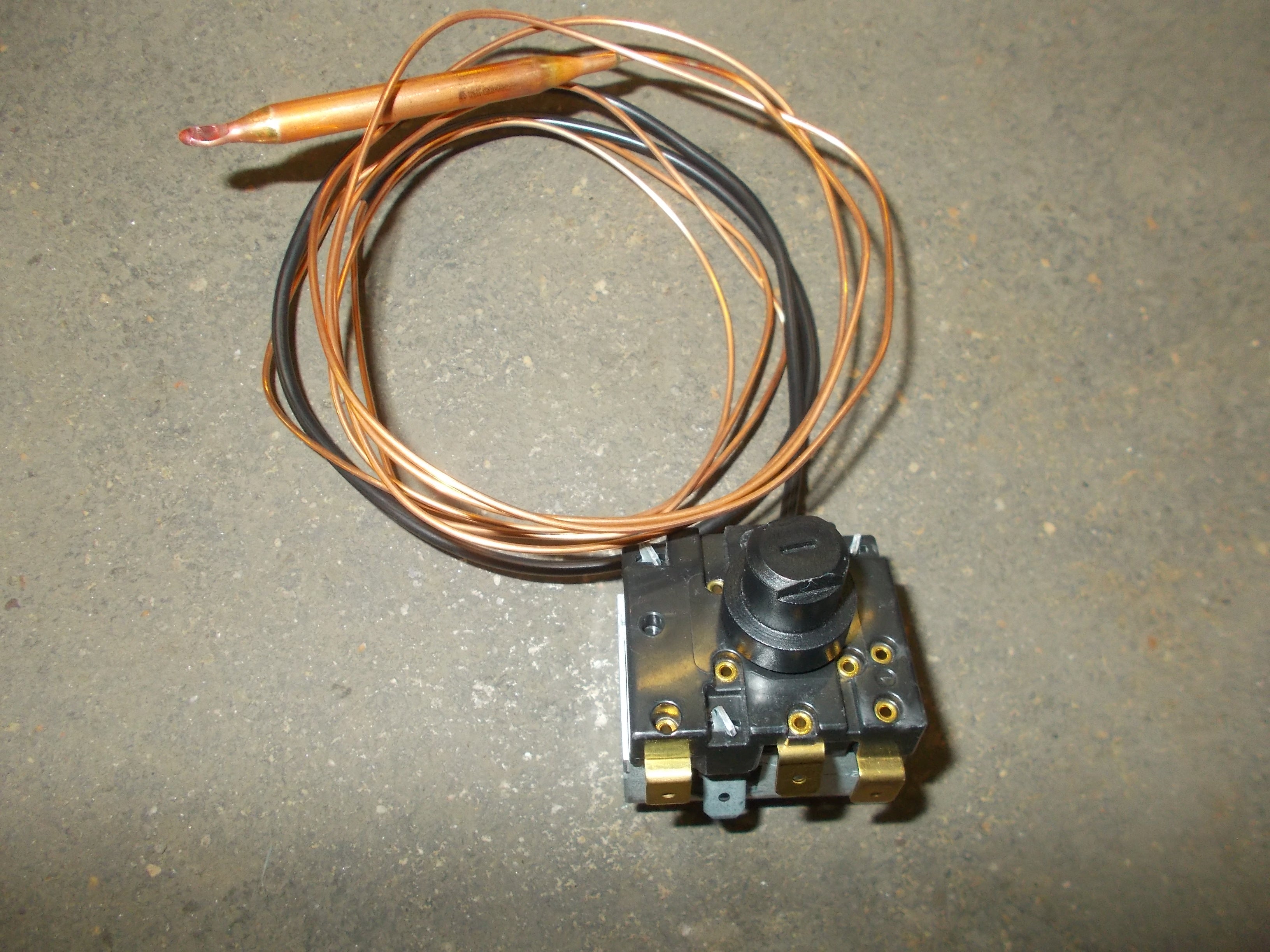 MANUAL RESET HIGH LIMIT, 230 VAC – Surplus City Liquidators