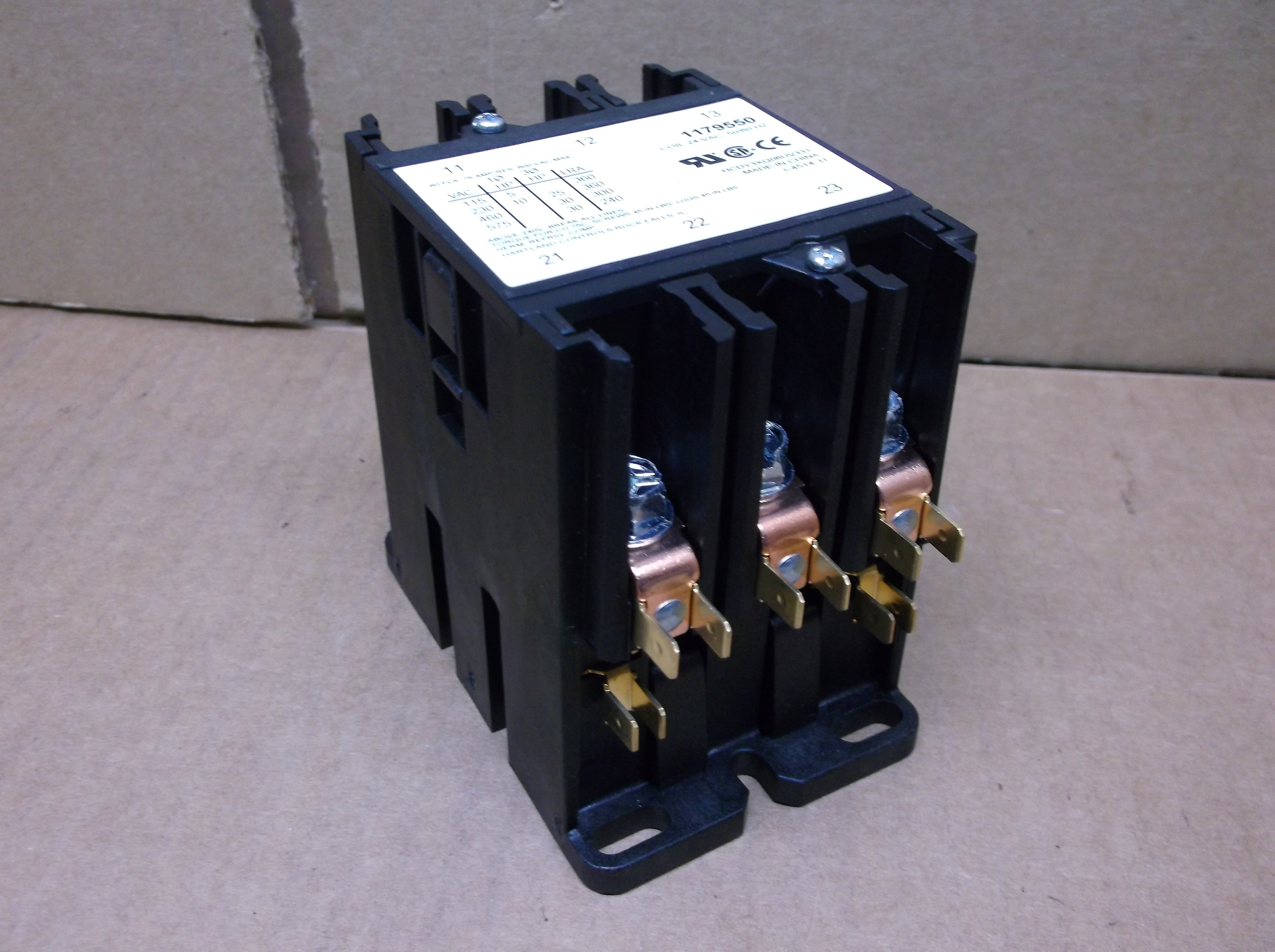3 POLE 60 AMP CONTACTOR, COIL:24VAC, HERTZ:50/60, 600V MAX – Surplus ...