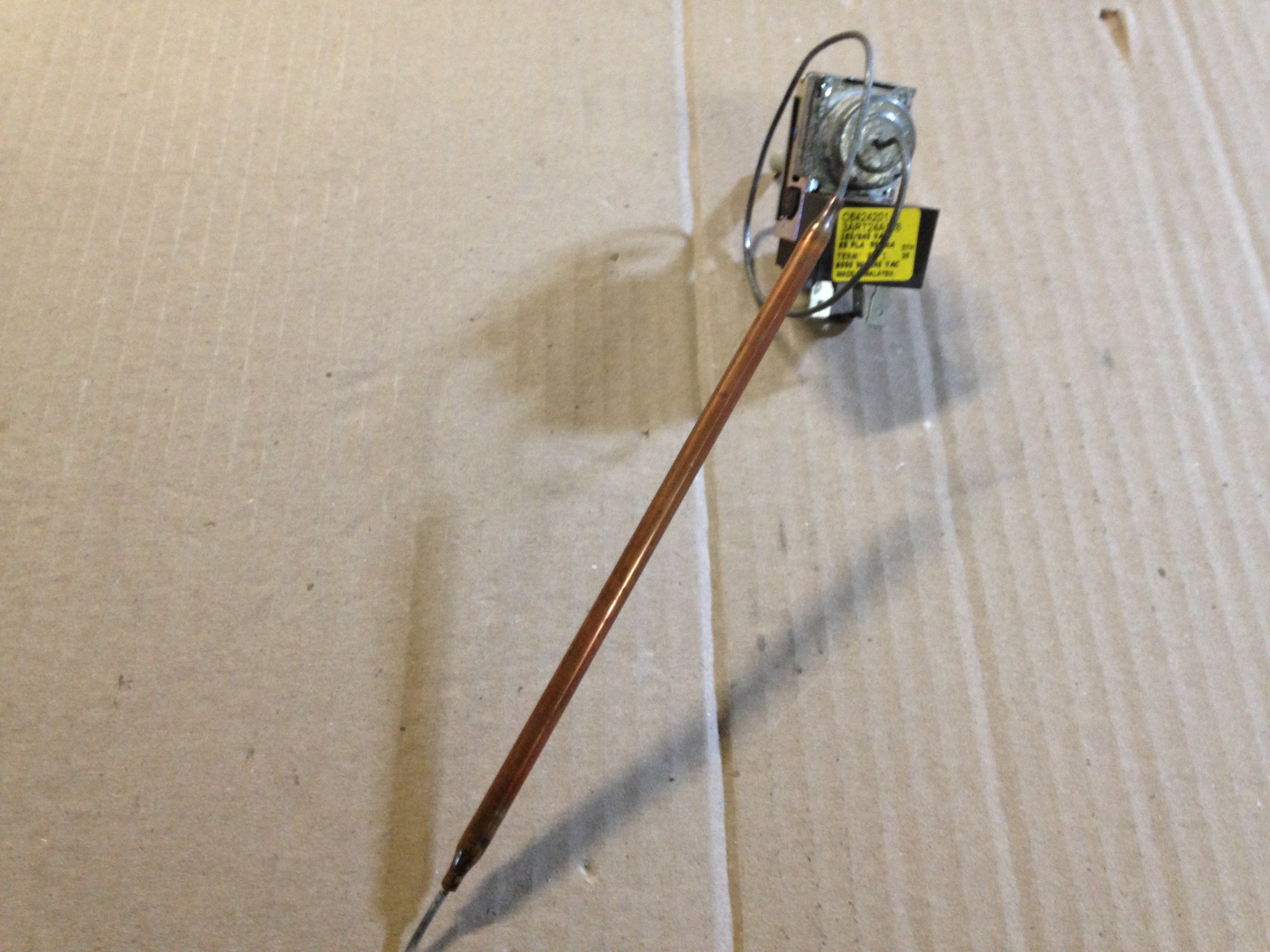 Air Conditioner Temperature Control Thermostat, 120-240 VAC – Surplus City Liquidators