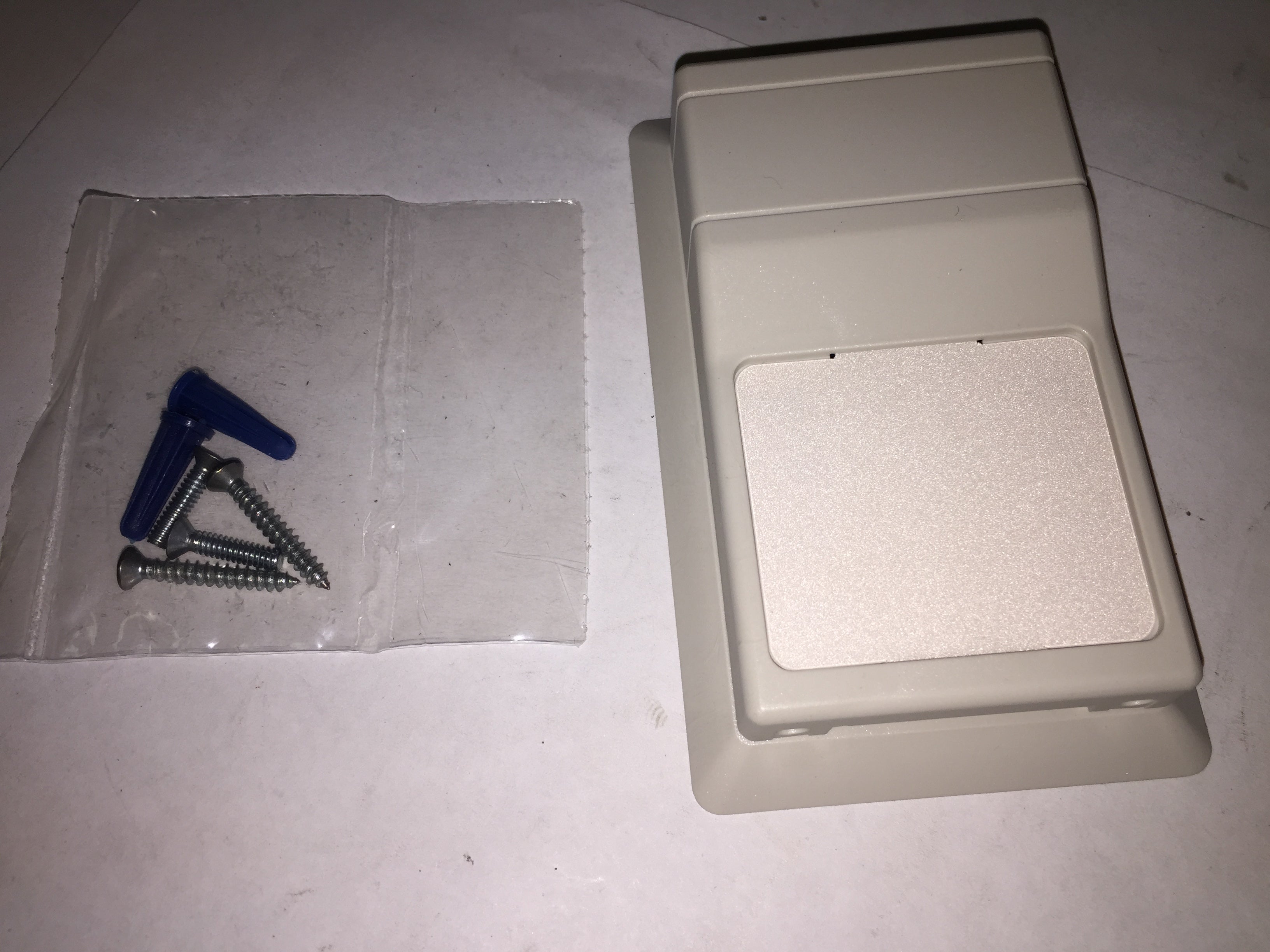 Delta Style Room Humidty Transmitter with Optional Temp Sensor ...