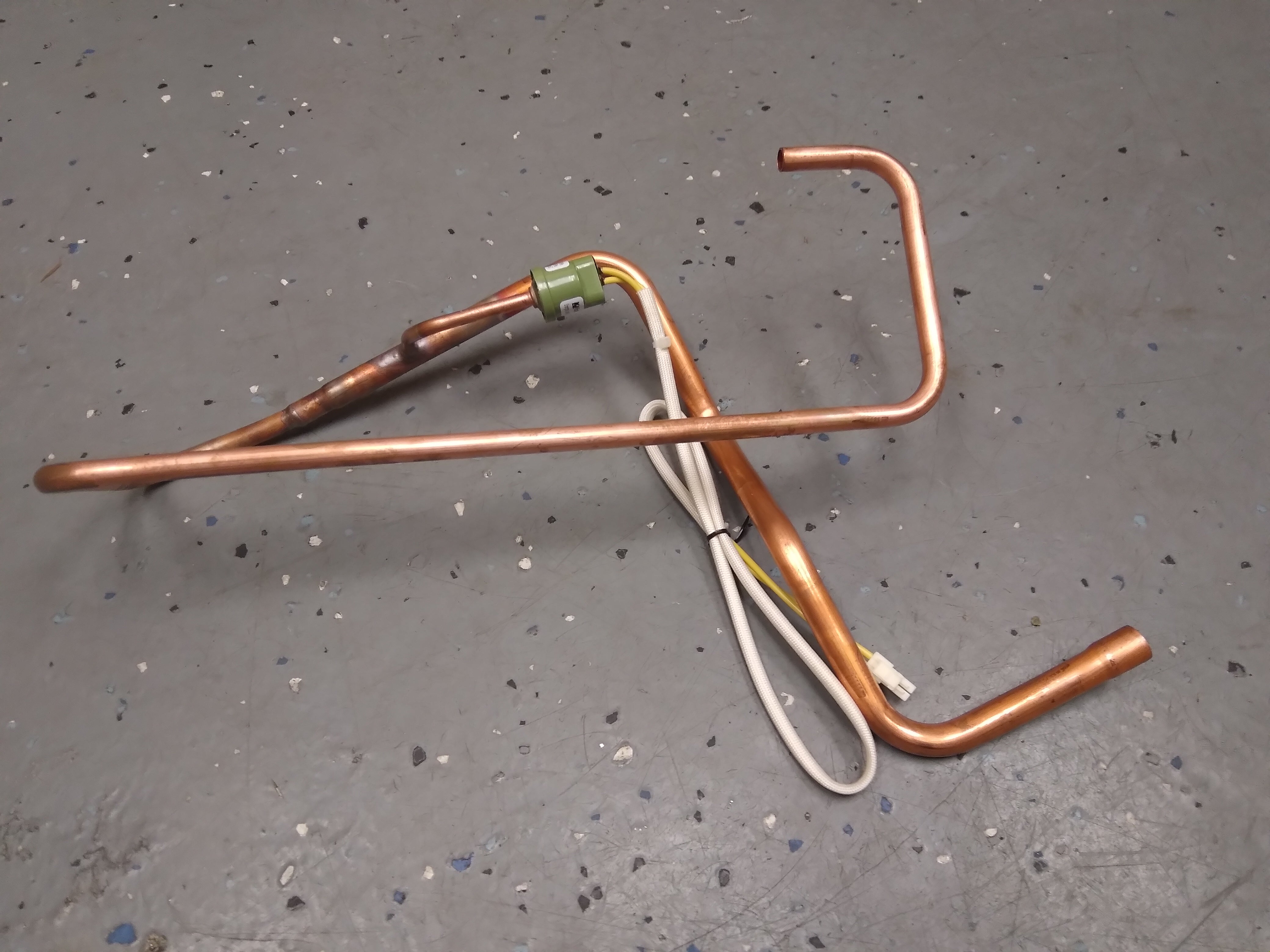 COMPRESSOR DISCHARGE PIPE WITH PRESSURE SWITCH – Surplus City