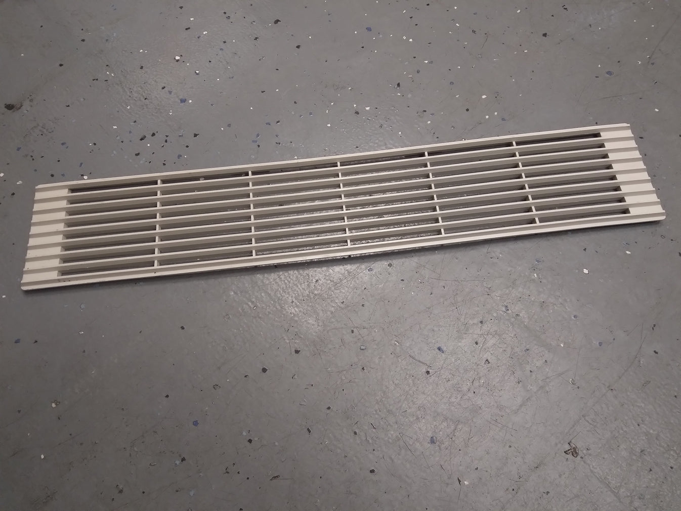 Discharge Grille Assembly – Surplus City
