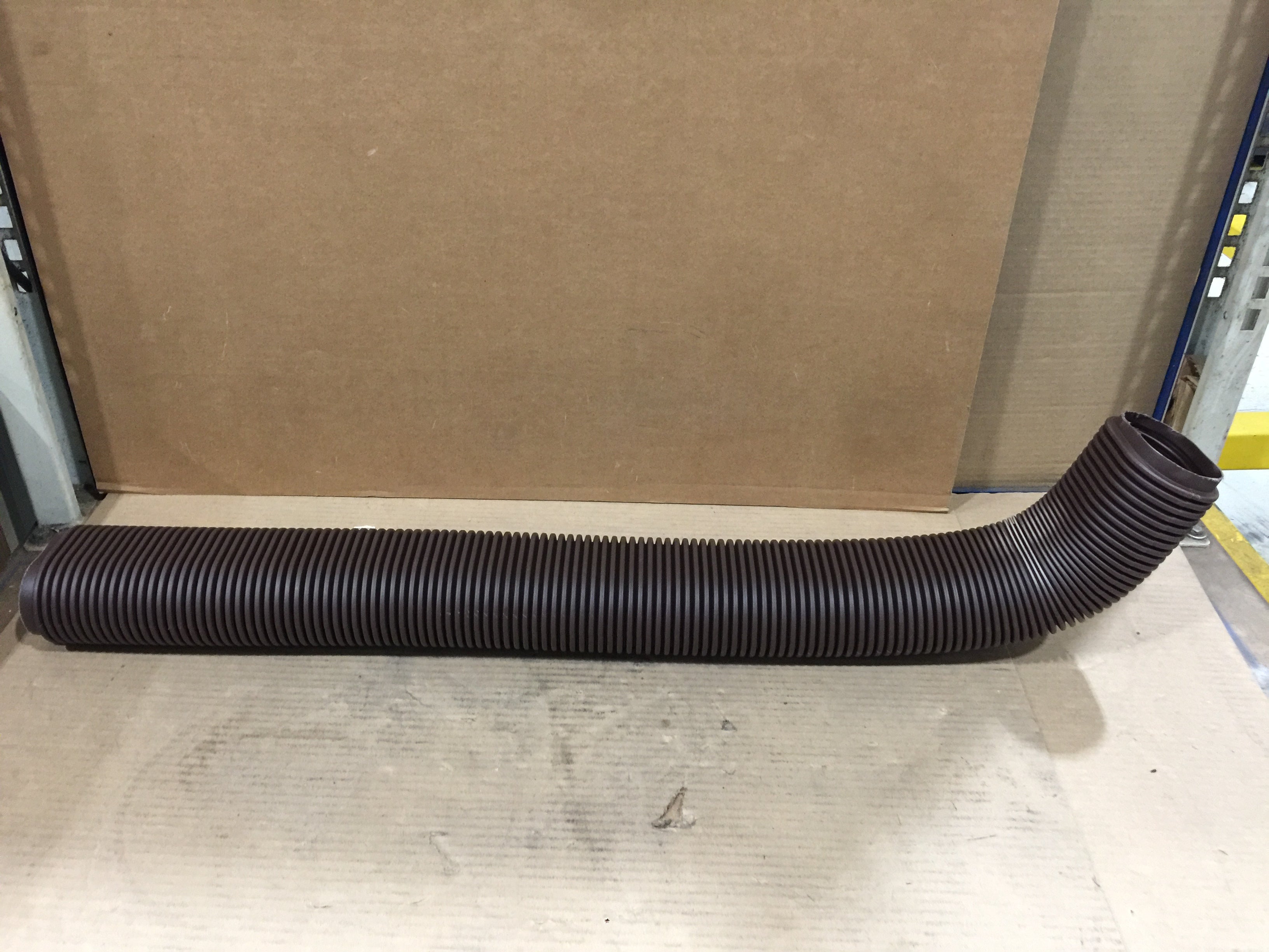4-1/2" FLEXIBLE ELBOW, 40" X 4.5" X 3.25" – Surplus City