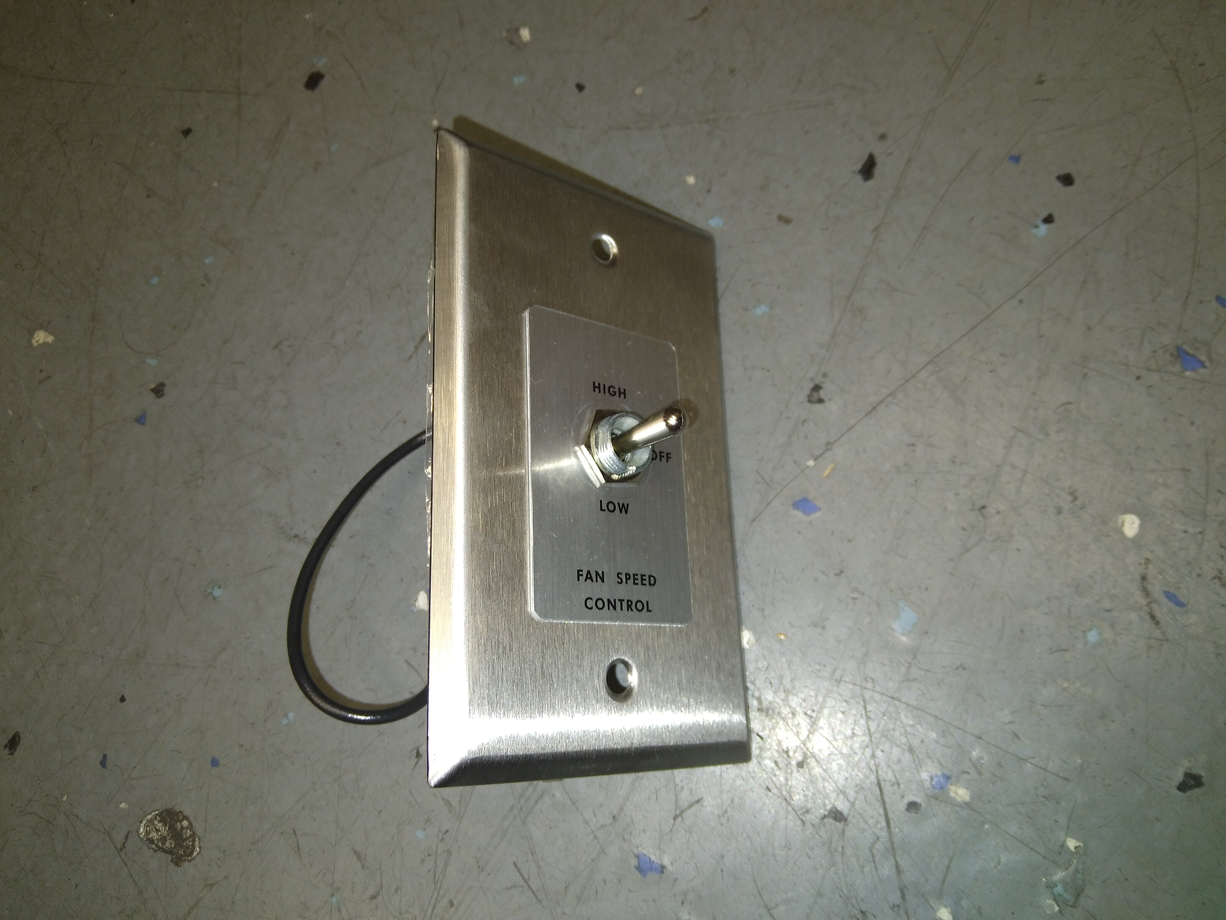 WALL MOUNTED SWITCH ASSEMBLY – Surplus City Liquidators