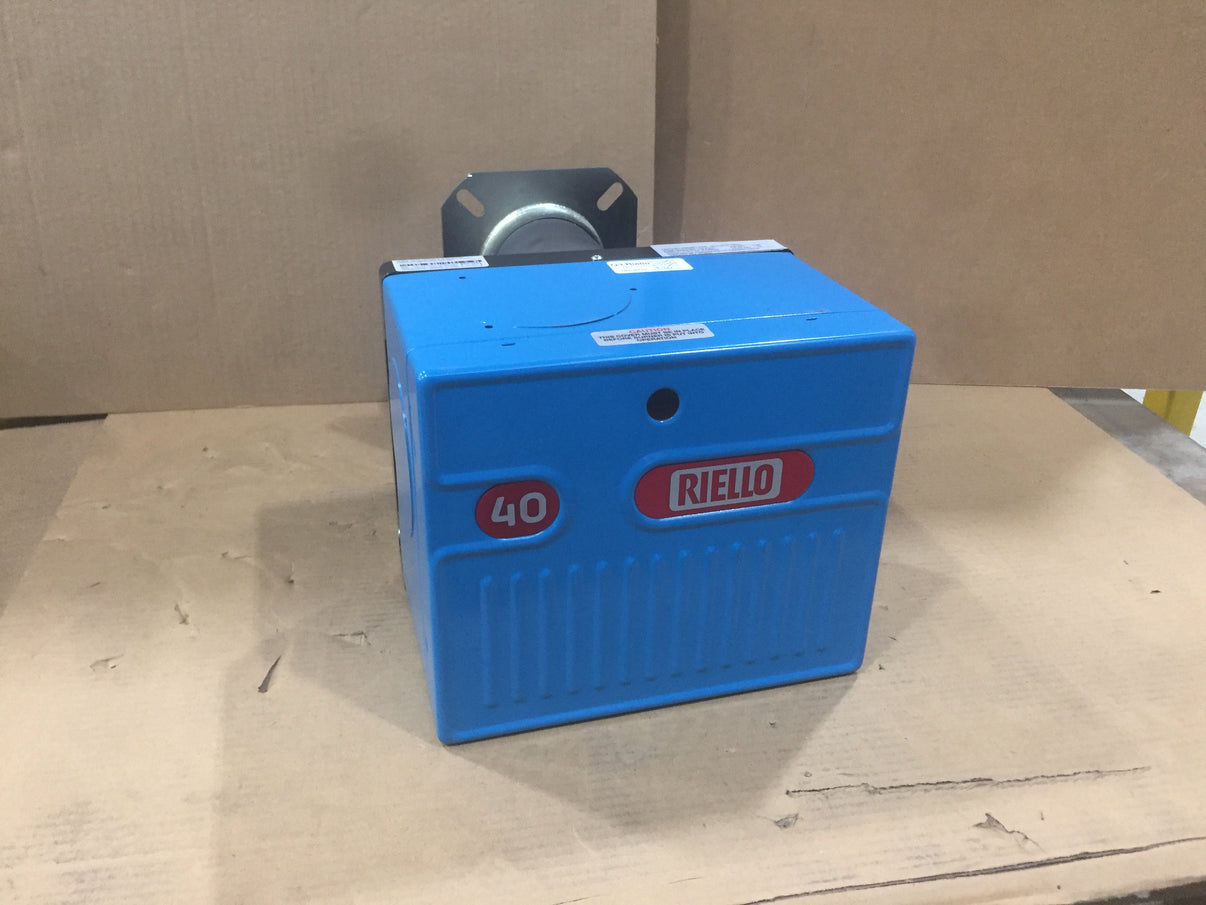 RIELLO 40 SERIES F5 CONVERSION OIL BURNER – Surplus City Liquidators