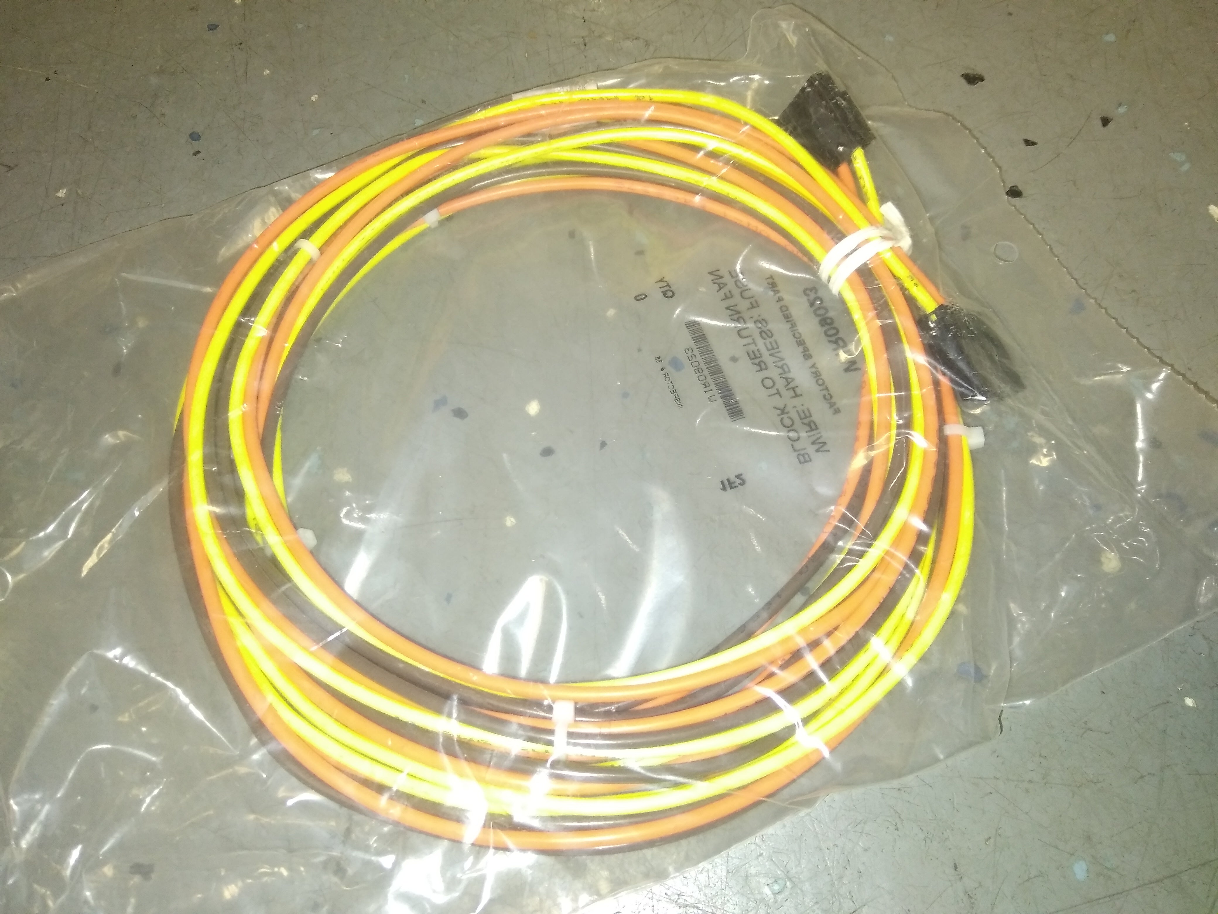 FUSE BLOCK TO RETURN FAN WIRING HARNESS – Surplus City