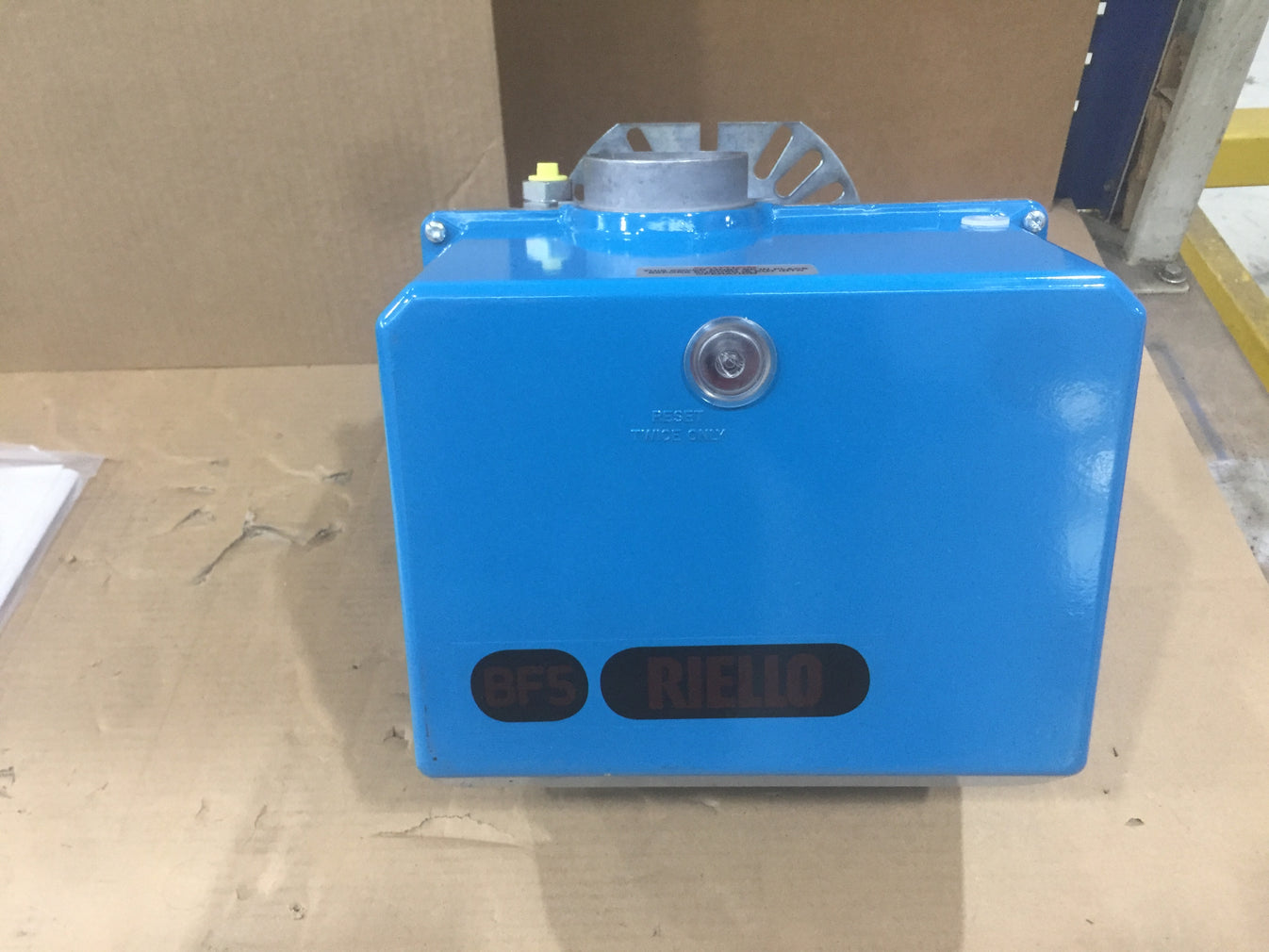 RIELLO 40 SERIES BF5 CONVERSION OIL BURNER – Surplus City