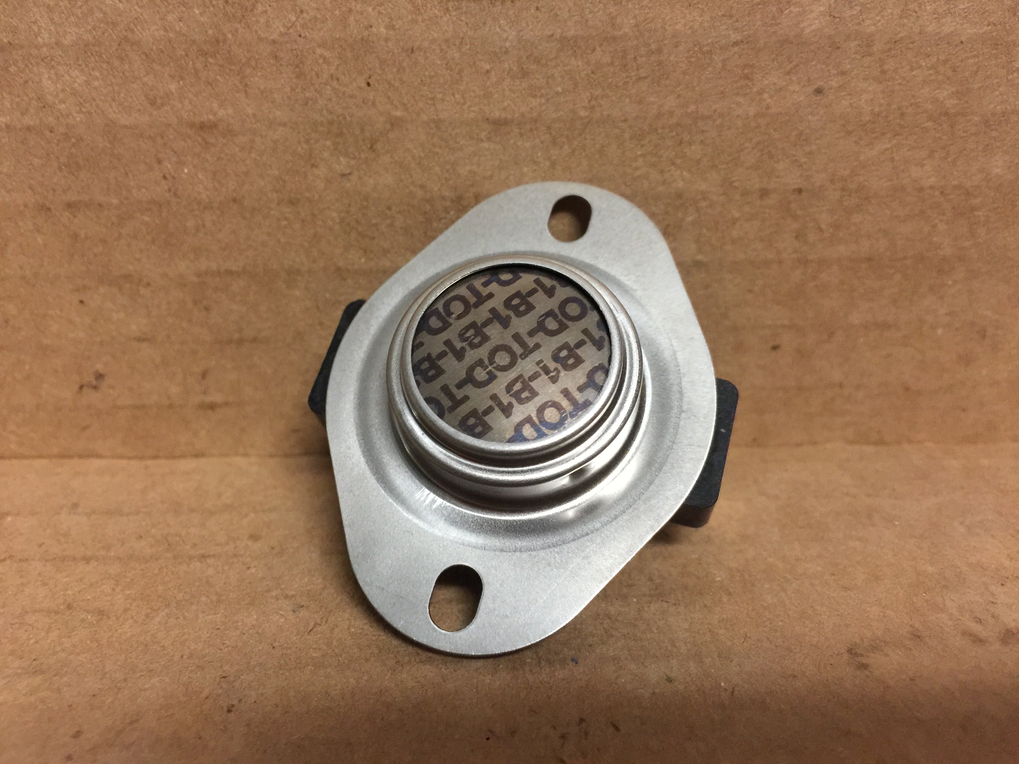 THERMOSTAT; OPEN AT 150F, CLOSE AT 110F, 60TX11 – Surplus City Liquidators