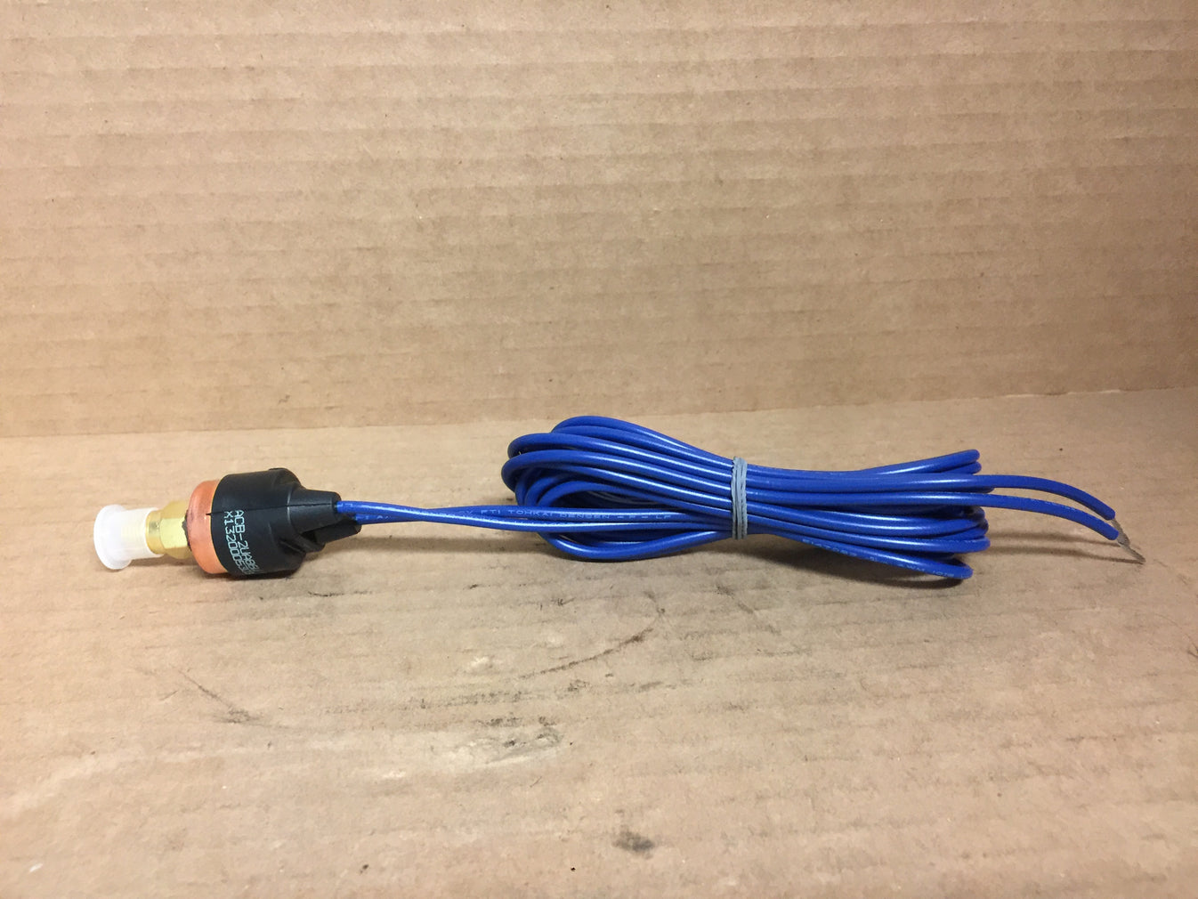 CONTROL; LOW PRESSURE CUT-OUT SWITCH; 7 OPEN/22 CLOSE, 120/240 VAC ...