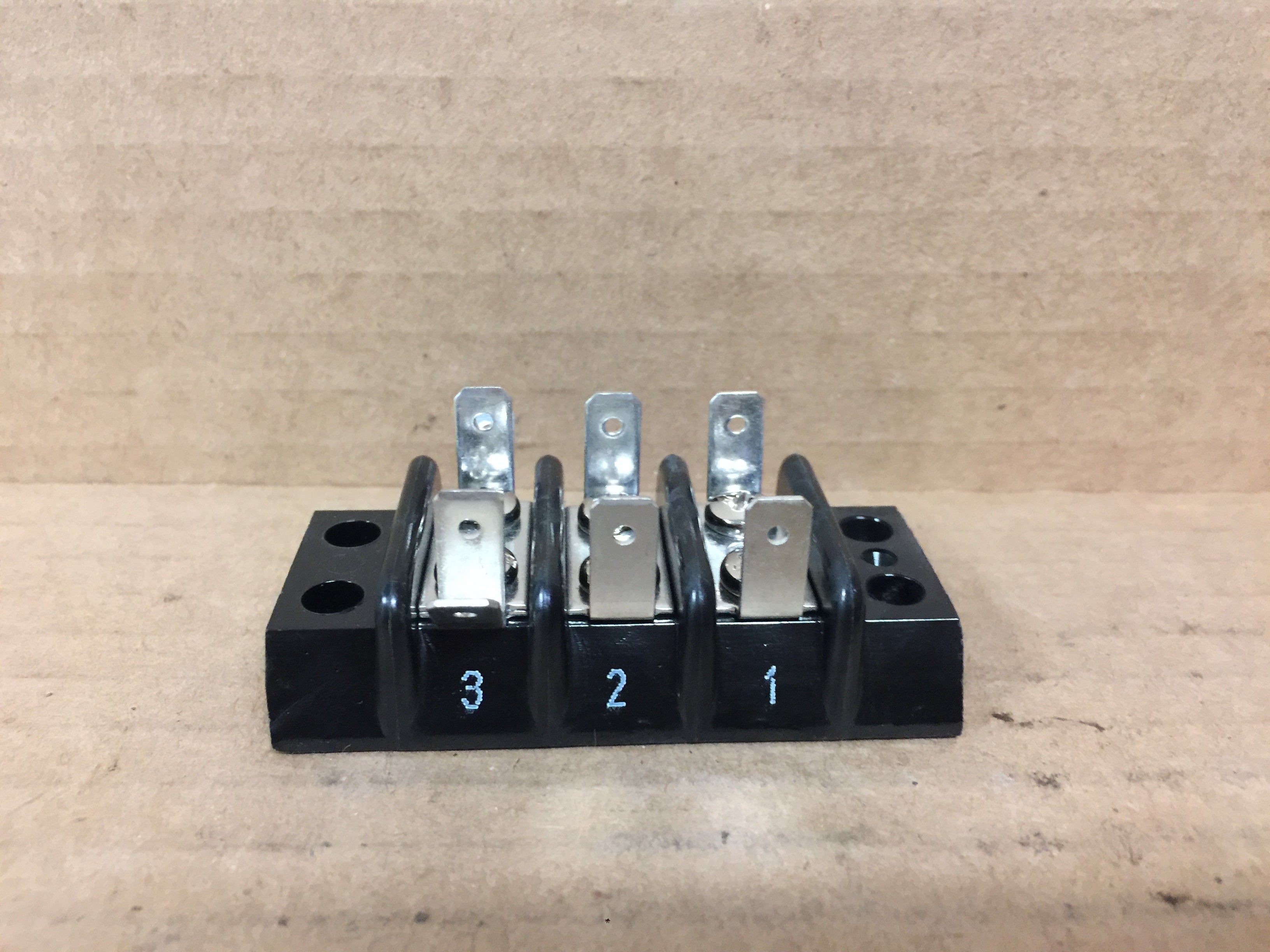 Block; 3 Pole Terminal Block-Crankcase Heaters – Surplus City