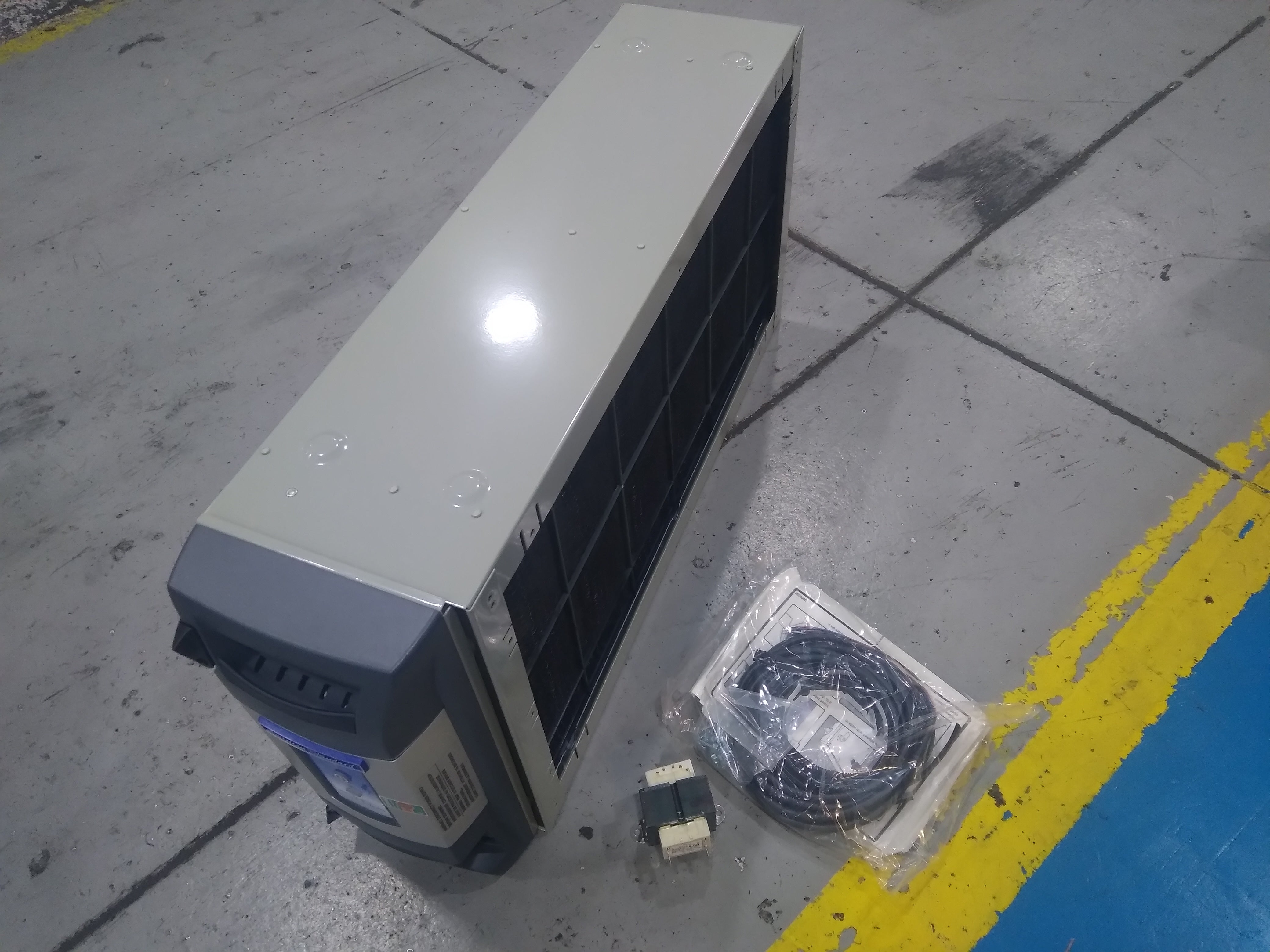 14-1/2" X 27" WHOLE HOME ACCUCLEAN COMMUNICATING AIR CLEANER – Surplus City