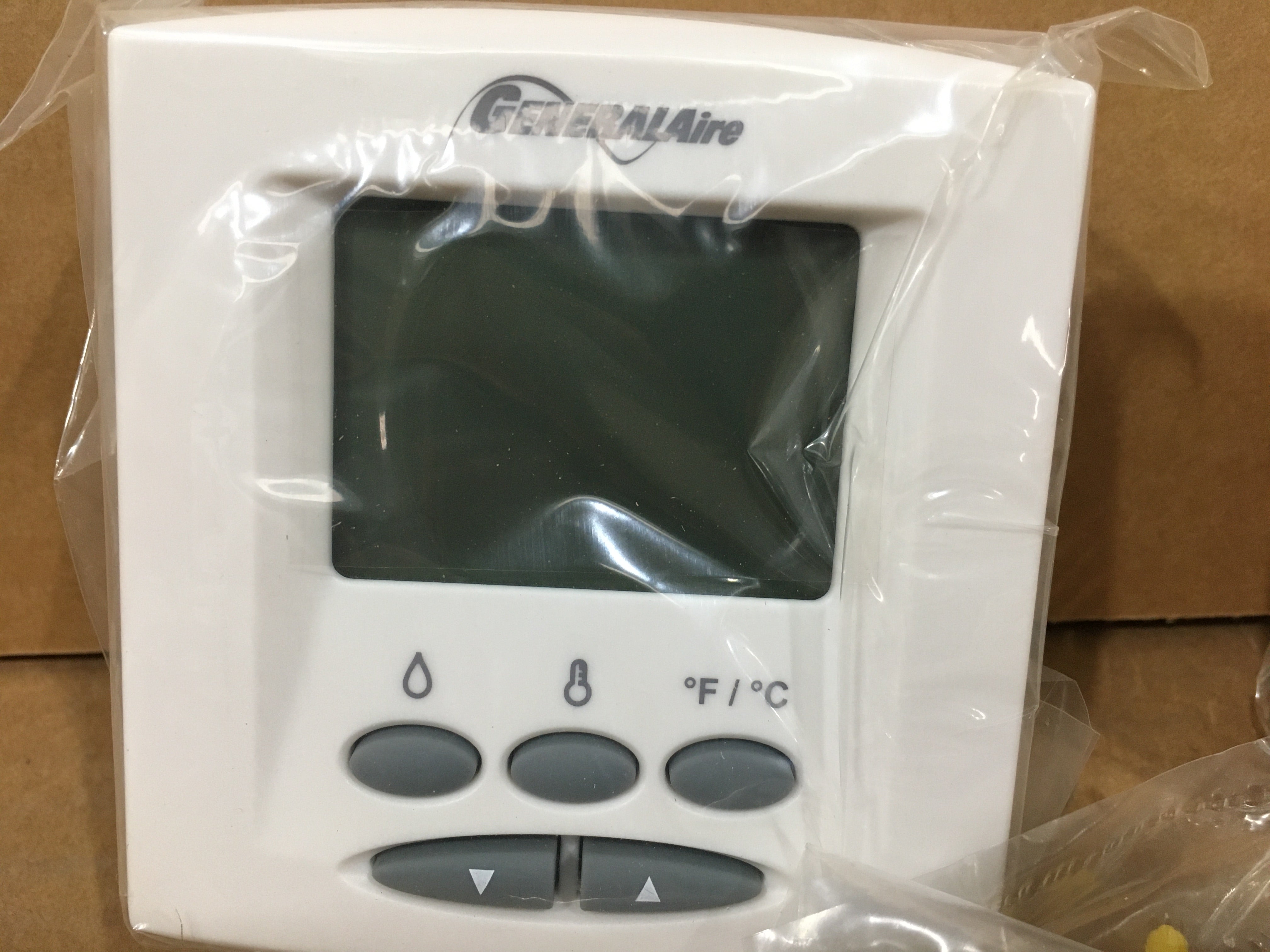 AUTOMATIC DIGITAL HUMIDISTAT 24 VOLT – Surplus City Liquidators