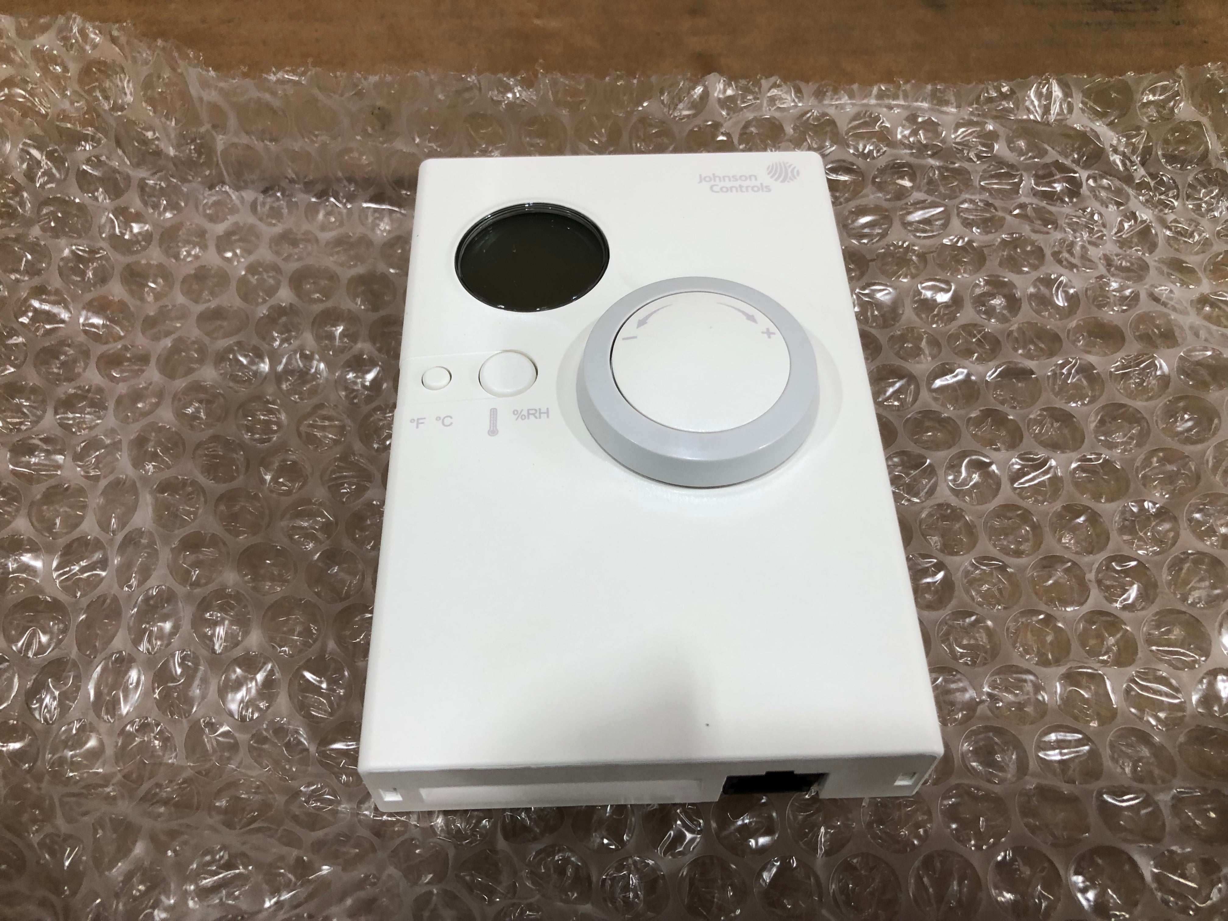 TEMPERATURE/HUMIDITY SENSOR WITH DISPLAY – Surplus City Liquidators
