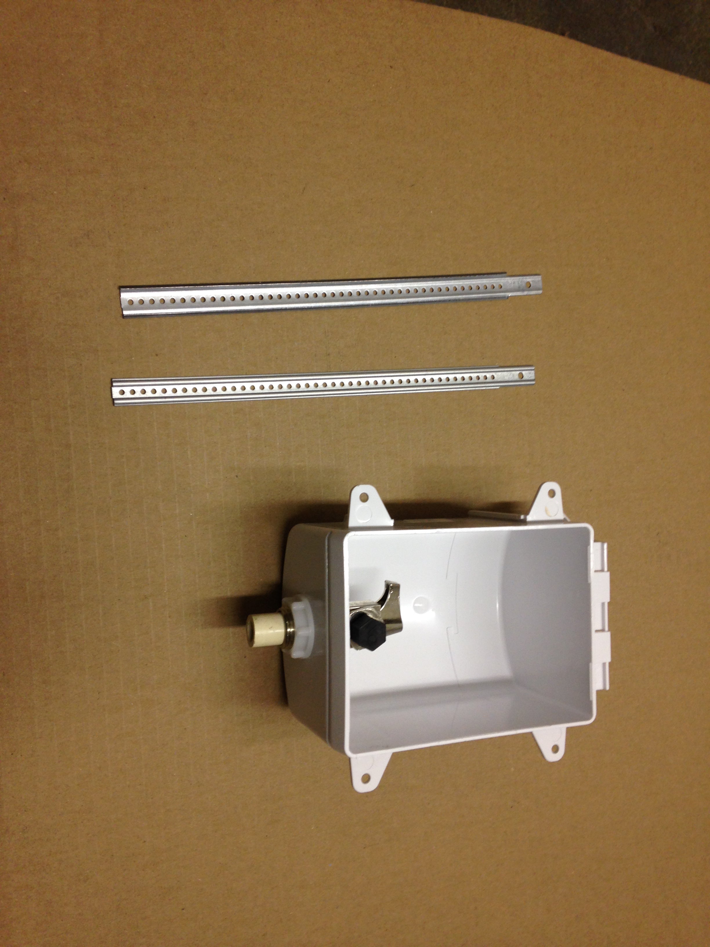 OXBOX ICE MAKER OUTLET BOX – Surplus City Liquidators