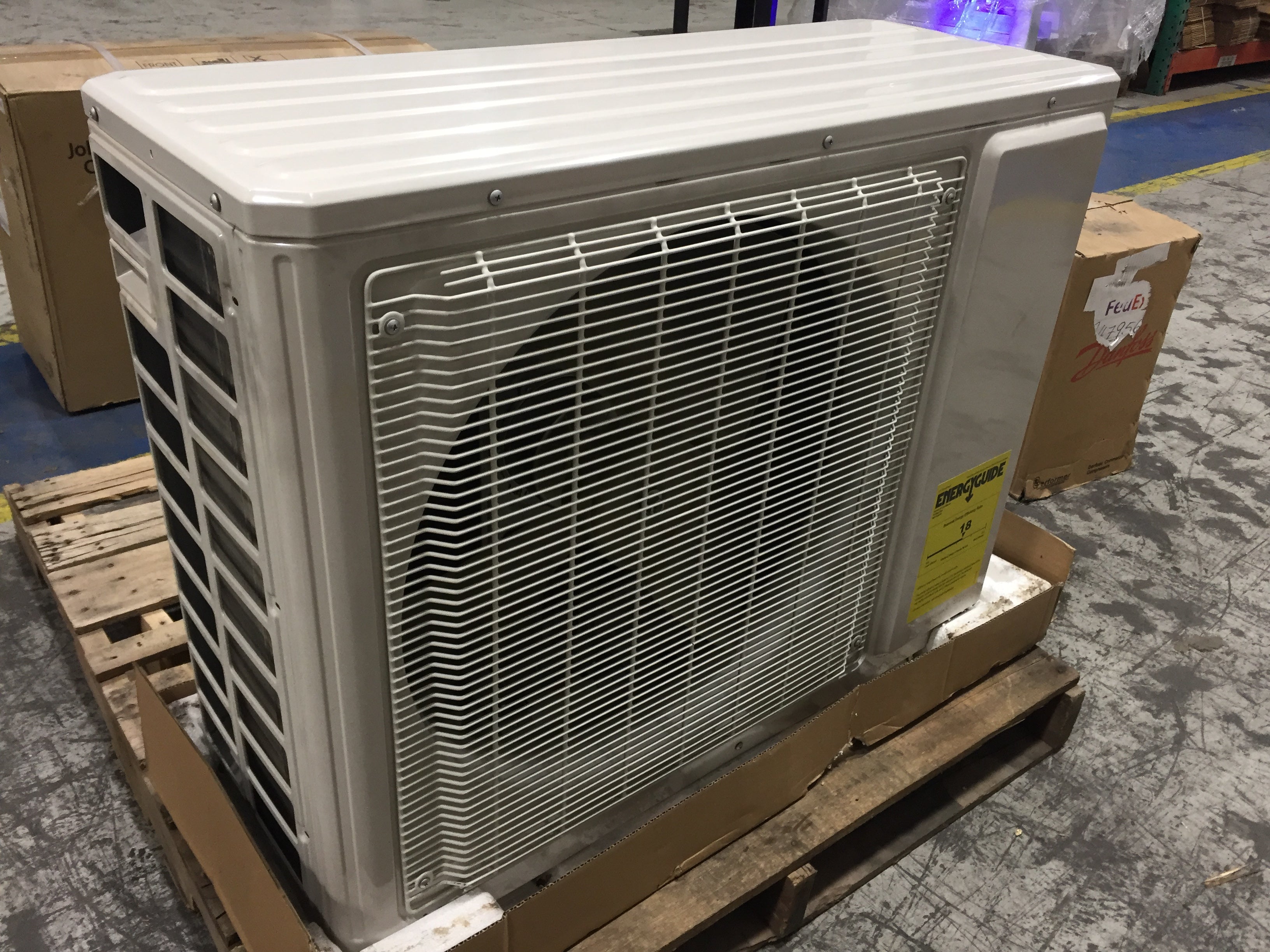 18,000 Btu Single Zone AC Mini-Split Unit; 208/230/60/1, 18 Seer, R-41 ...