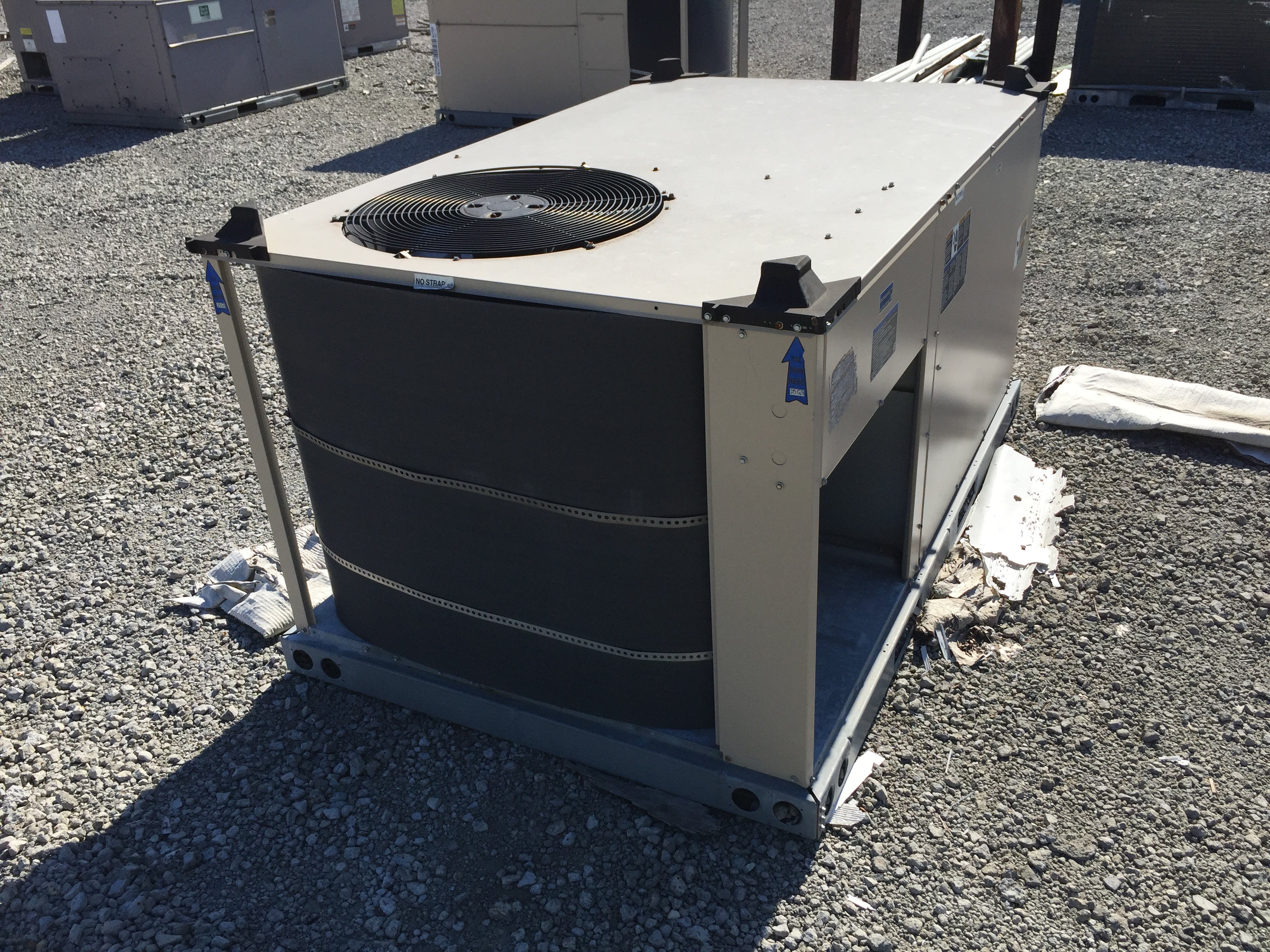 3 Ton Convertible Rooftop Elec/Elec Package Unit No Heat, 13 Seer 208 ...